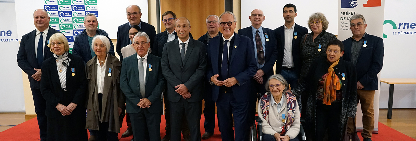La Médaille du tourisme pour 15 Ornais méritants | Conseil ...
